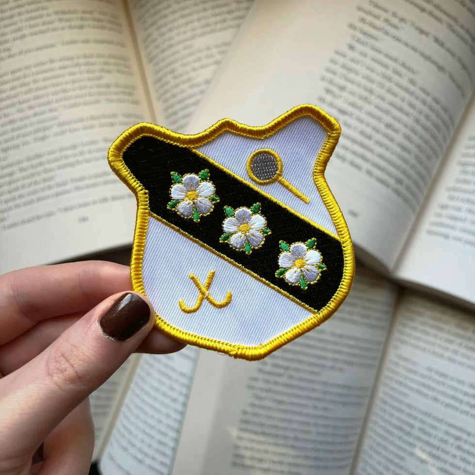 Bookish Pins and Merch – LitPins&Co